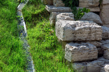 Drainage am Hang verlegen » Wissenswertes zum Aufbau