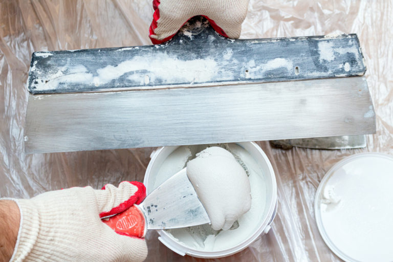 Gips - Woraus besteht das vielseitige Material eigentlich?