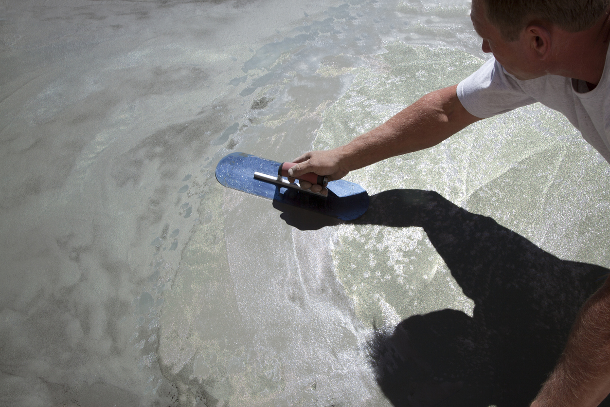 Betonboden ausgleichen - So machen Sie es richtig