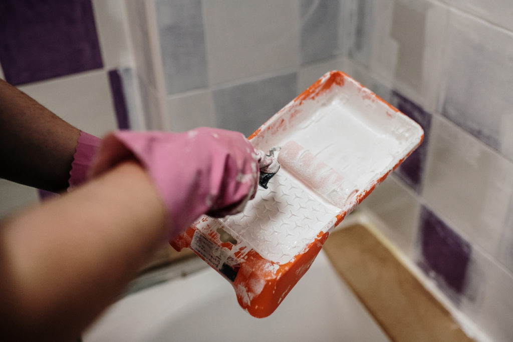 Bodenfliesen streichen - Diese Möglichkeiten haben Sie