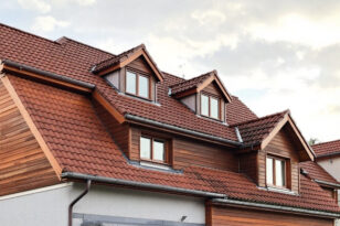 Dachfirst reparieren » Anleitung zur Schadensbehebung